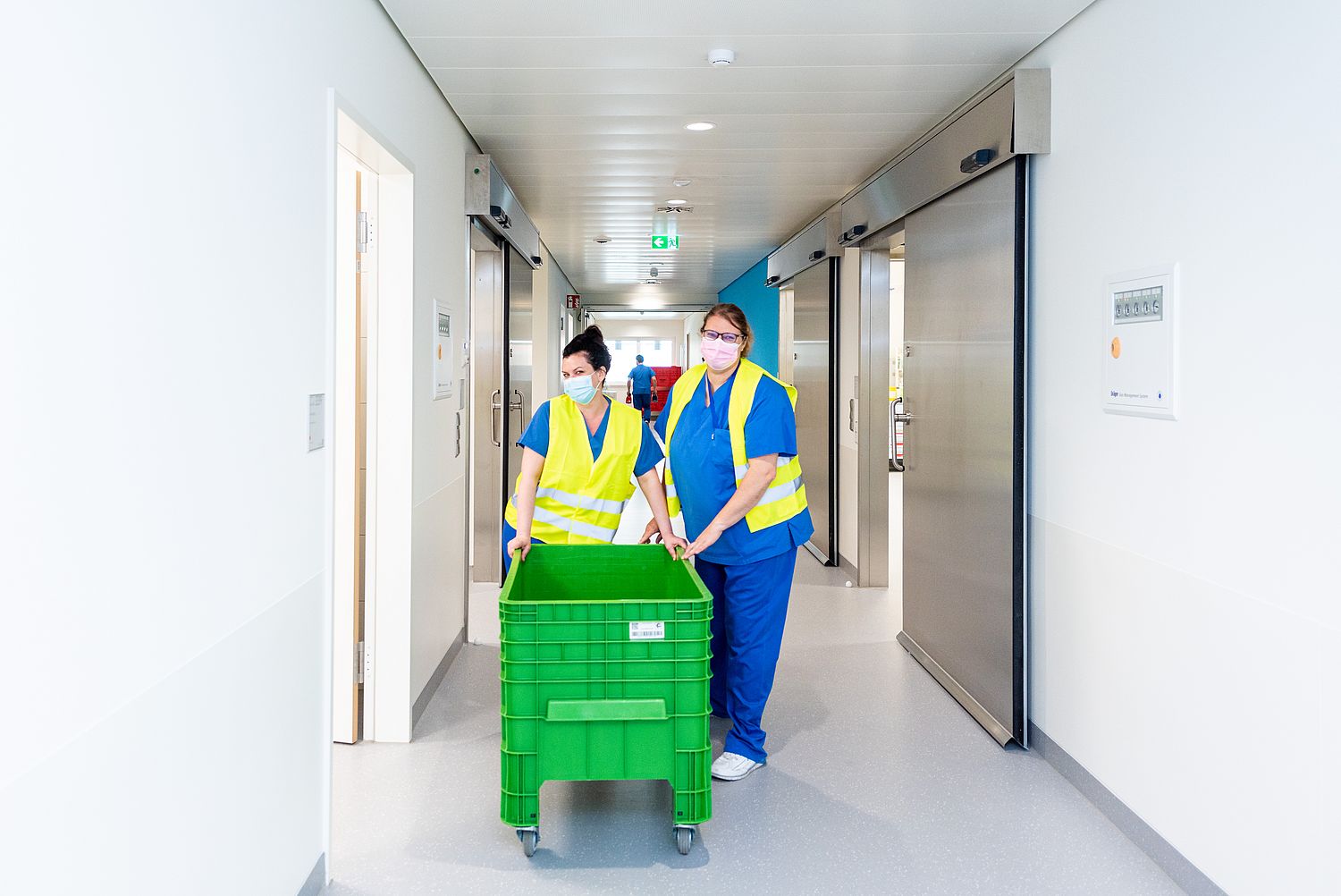 Klinikum Karlsruhe: Zentrale Notaufnahme im Klinikum Karlsruhe bezieht im laufenden Betrieb neue ...